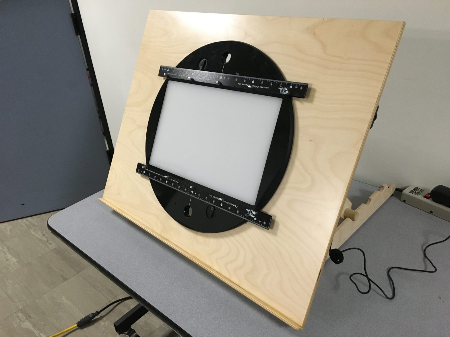 Portable Animation Desks - 2 Pop