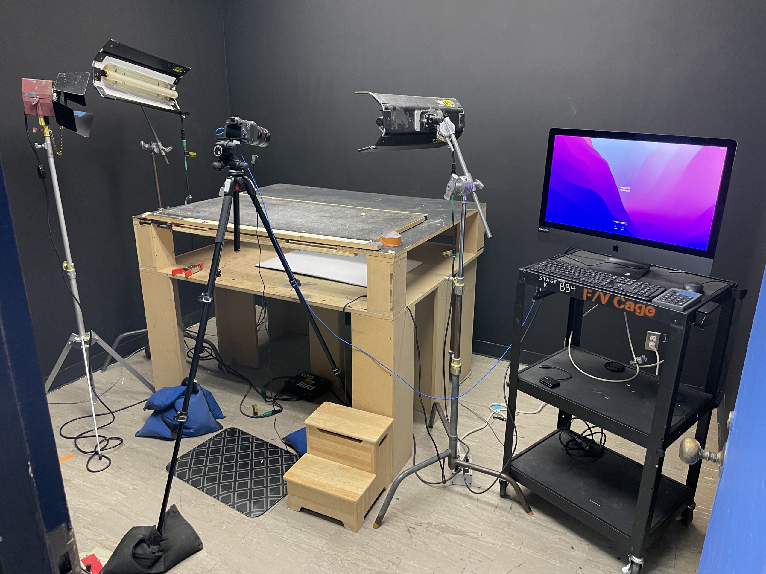 E33 Class Stop Motion Stage - 2 Pop